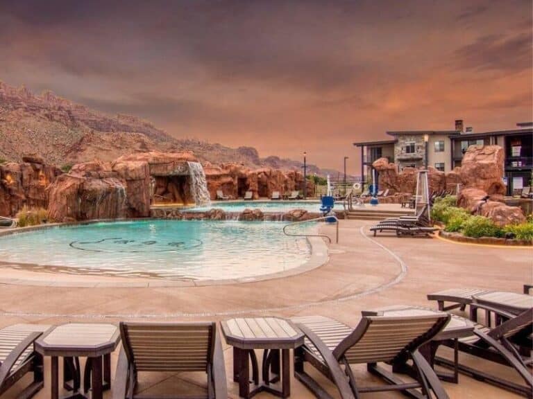 17 Best Moab Airbnbs and Vrbos For Your Desert Escape